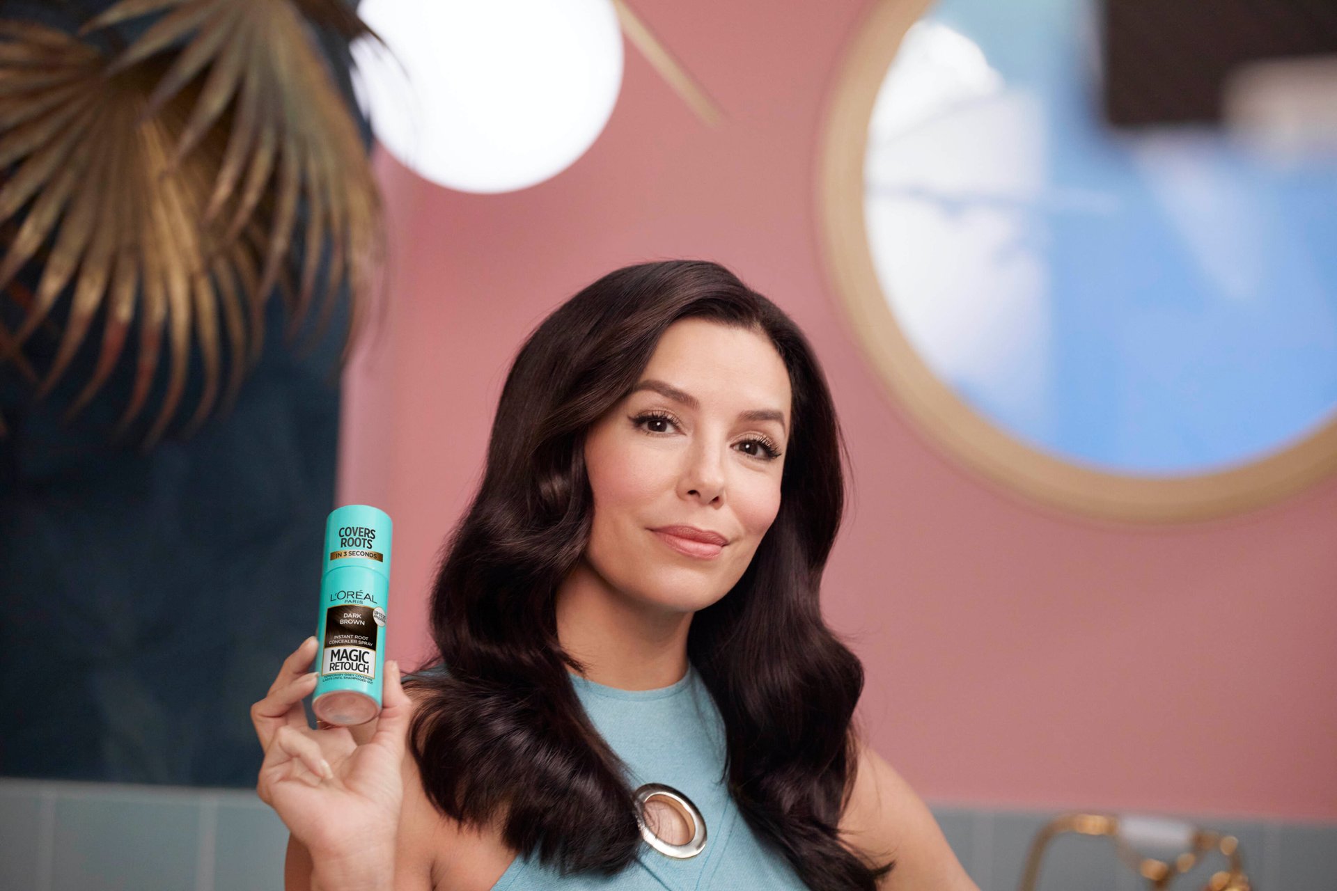 Magic Retouch Бои за коса Magic Retouch 3 Brown Спрей за прикриване на ...